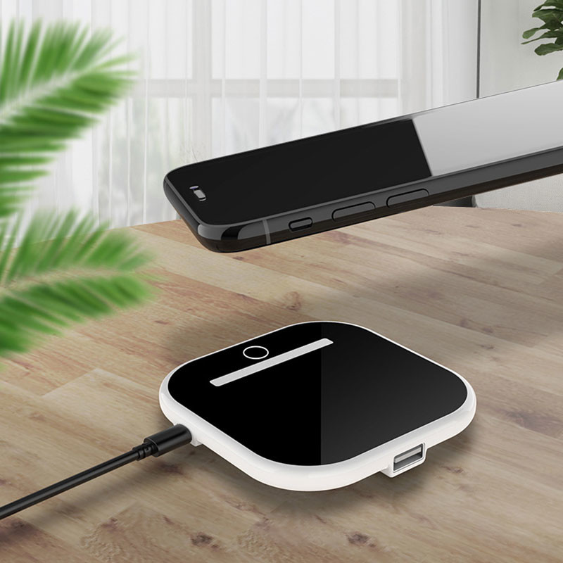 Fast Charging 10W Micro 5P Desktop Wireless Charger Custom Color